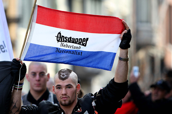 Extreem-rechtse partij naar rechter om protestverbod Schilderswijk - EW