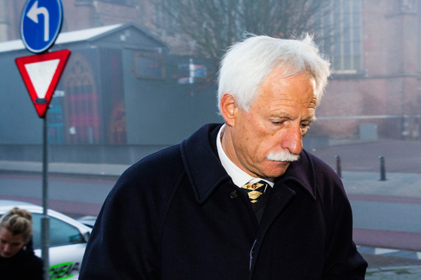 Karremans: ik voel me moreel verantwoordelijk voor Srebrenica - EW