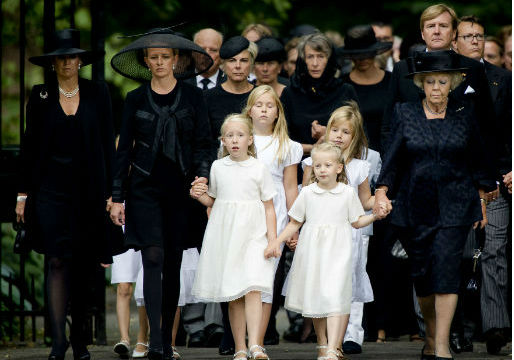 Prins Friso begraven in Lage Vuursche - EW