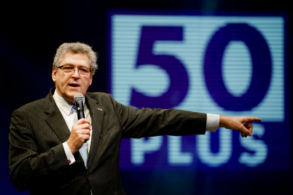 Krol presenteert 'revolutionair plan' uit boosheid over CBS - EW