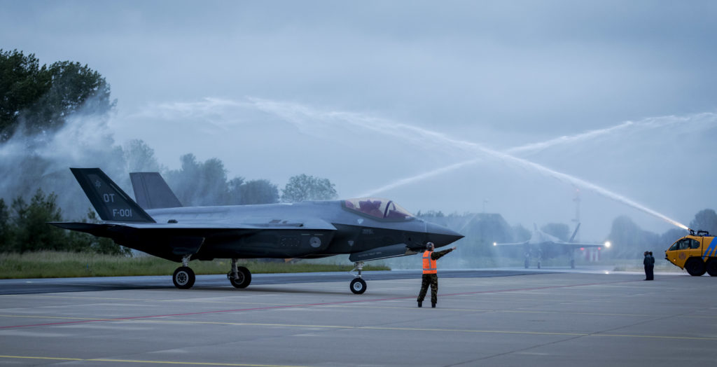 In beeld: JSF's landen in Leeuwarden - EW