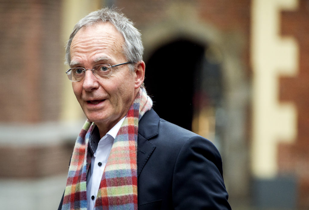 Henk Kamp gespooft: wat is dat en hoe voorkomt u het? - EW