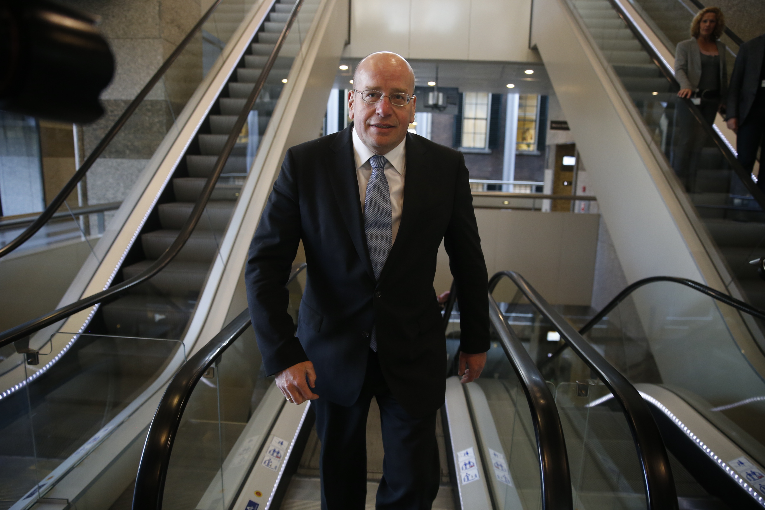 Fred Teeven overweegt rechtsgang na artikel De Groene - EW