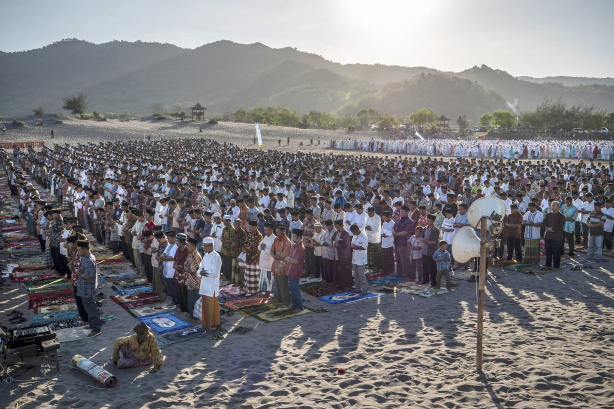 Alles over de islamisering van Indonesië - EWmagazine.nl