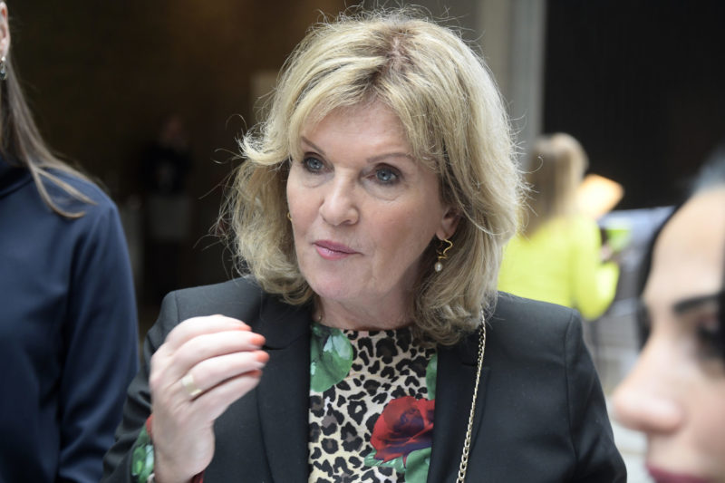 Geachte Pia Dijkstra, waarom komt u nu opeens met voltooid leven ...