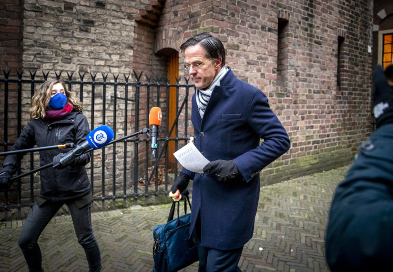 Kabinet-Rutte III treedt af - EW