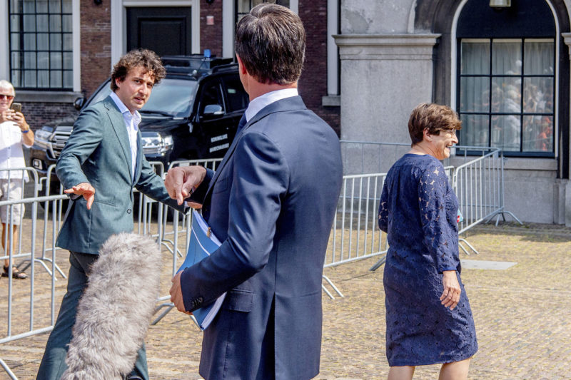 Waarom de kabinetsformatie zo moeizaam verloopt - EW