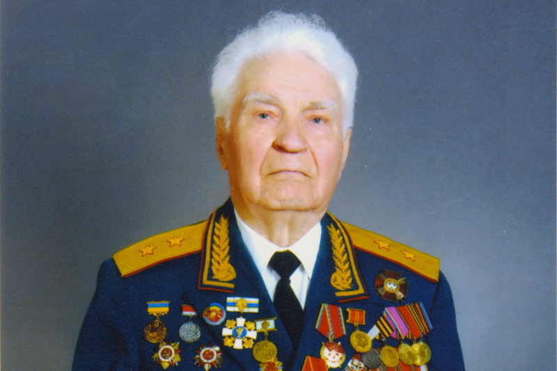 Een leven als de roerige geschiedenis van Rusland zelf - EW