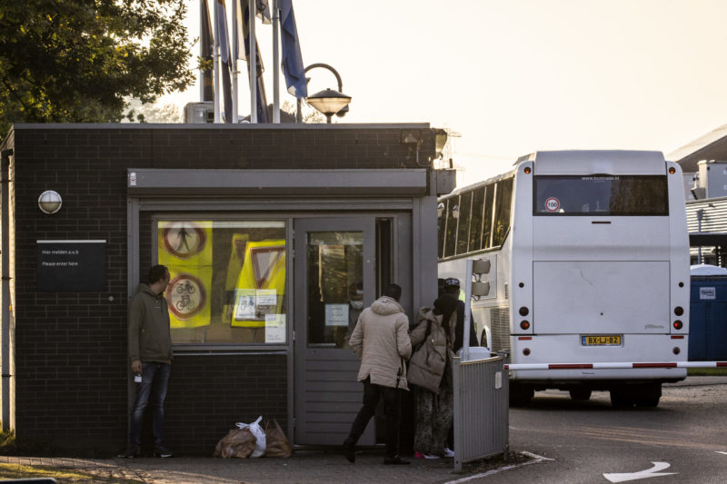 Overvolle azc Ter Apel is een voorbeeld van het verstopte asielsysteem - EW