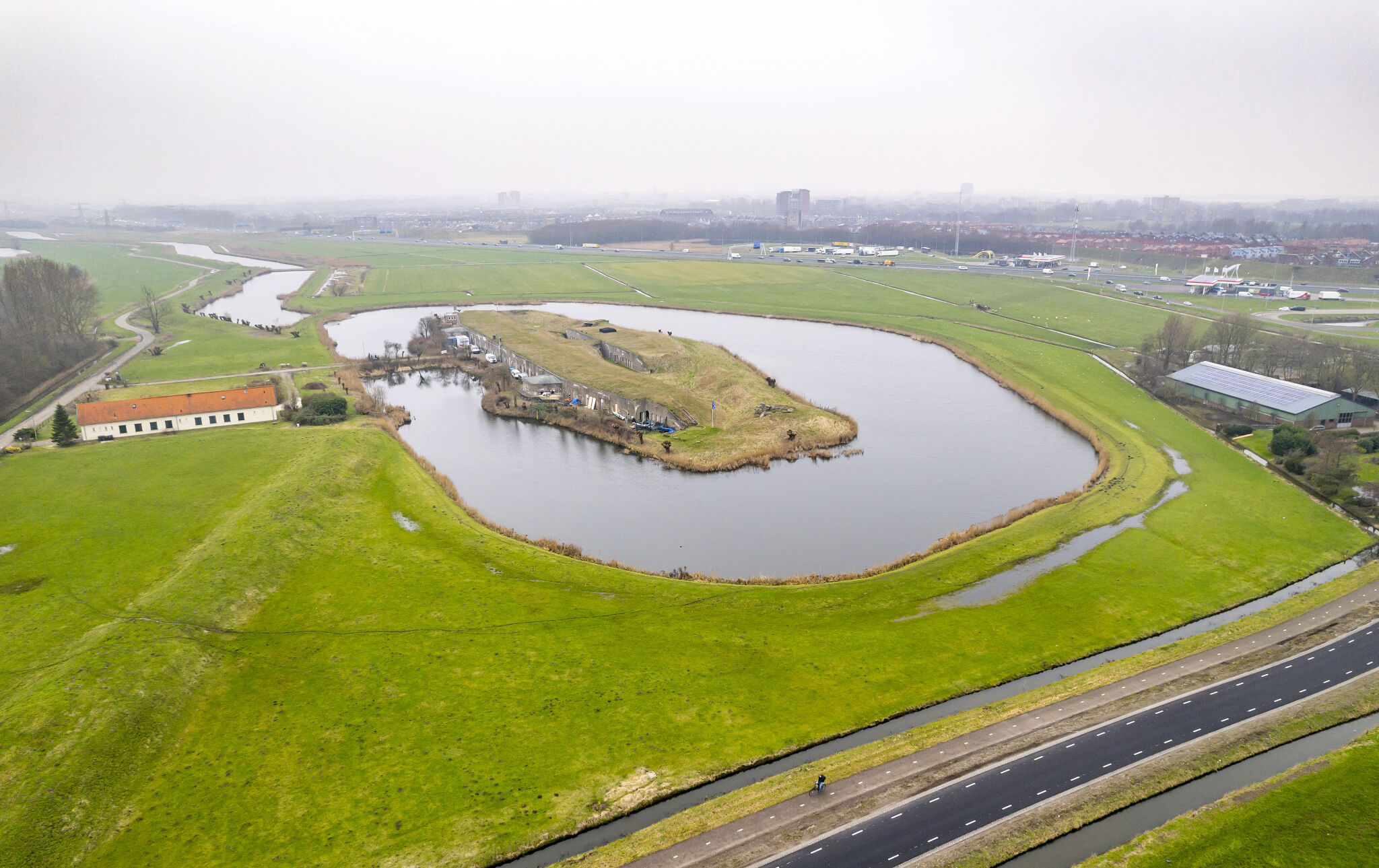 Noord-Hollandse verbinding A8-A9 loopt vast op een fort en geld