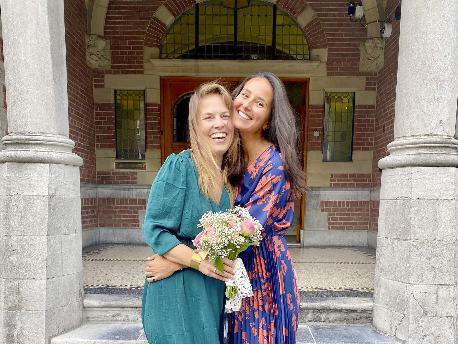 Jasmijn Koelink (40) en Fleur van Schuylenburch (32) - EW