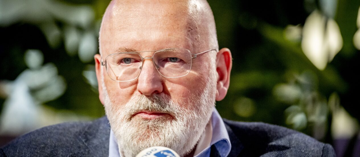 Timmermans wil inkomensafhankelijke financiering zorg - EW