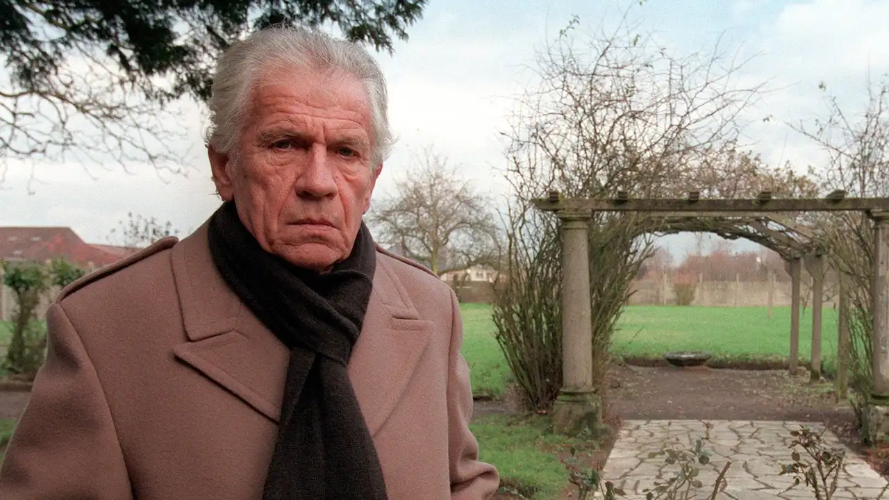 Pieter Waterdrinker: is in de letteren leven na Gerard Reve? - EW