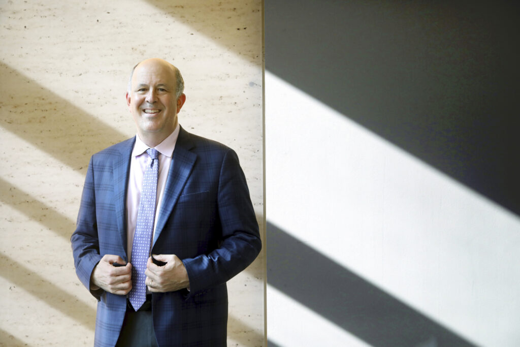 Michael Abramowitz: ‘Geen mens wil leven in een totalitair systeem’ - EW