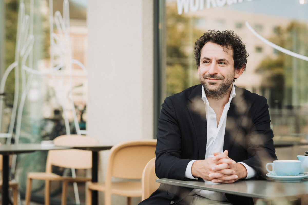 Aaron Mirck: 'AI maakt ons niet allemaal werkloos' - EW