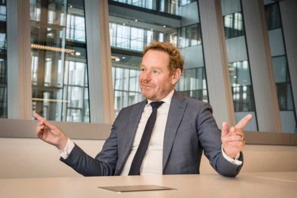 Even voorstellen: dit zijn (en waren) de ministers van Schoof I - EW