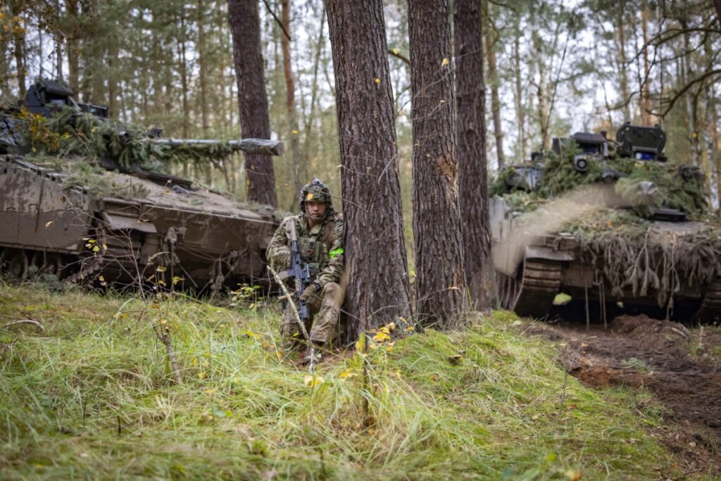 Leger versterkt met nieuwe tanks: Leopard vermenigvuldigt militair ...